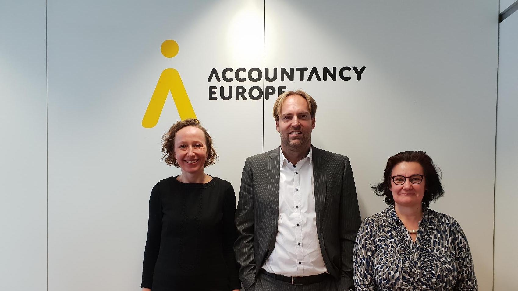 Novak | Novak bezoekt Accountancy Europe in Brussel